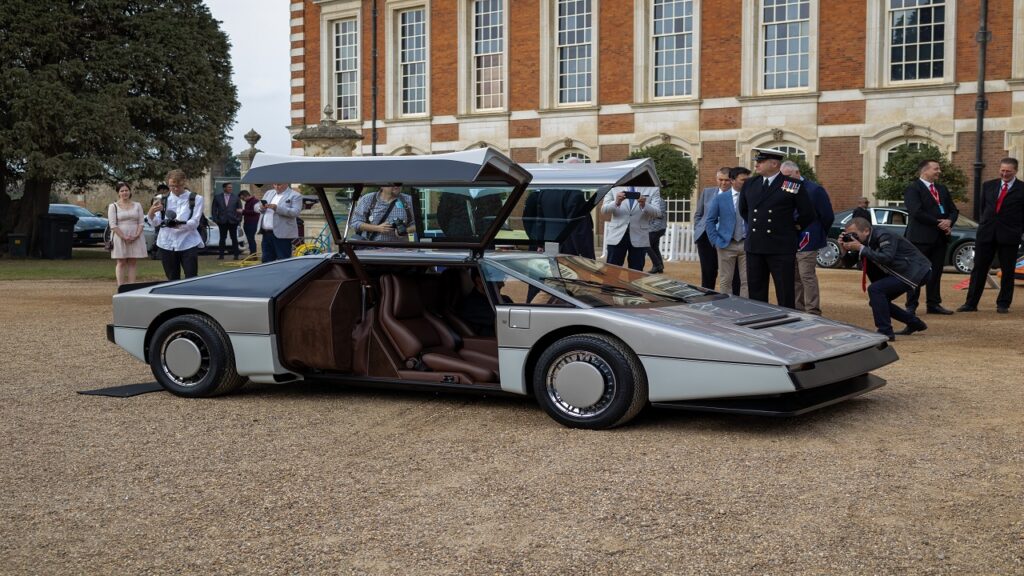 27 Unforgettable 1970s Wedge-Shaped Cars